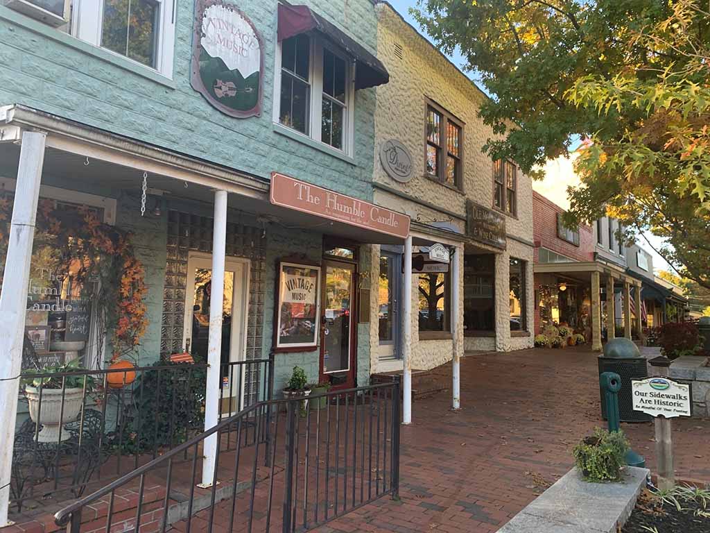 Dahlonega Wineries, Camping, Wildlife, Festivals, And More! See What's ...