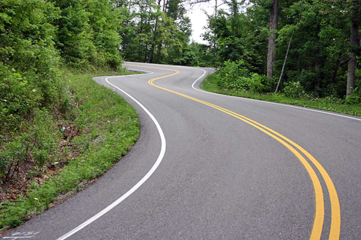 How to Drive Downhill Without Riding Your Brakes | Travel Hacks Guide